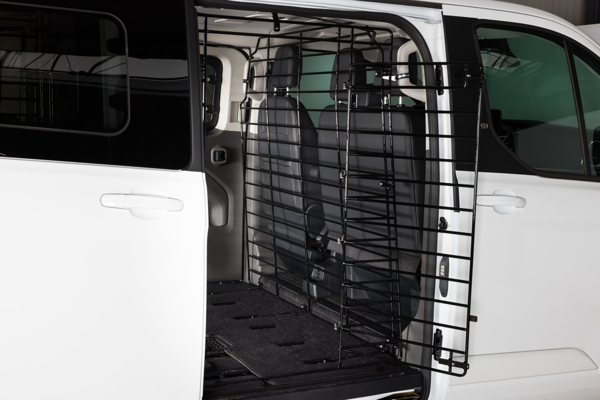 Alle Gitterarten - Hundegitter vom Profi | Hundeschutzgitter nach Maß GmbH